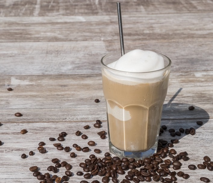 Klassischer Eiskaffee - Kaffee Ratgeber